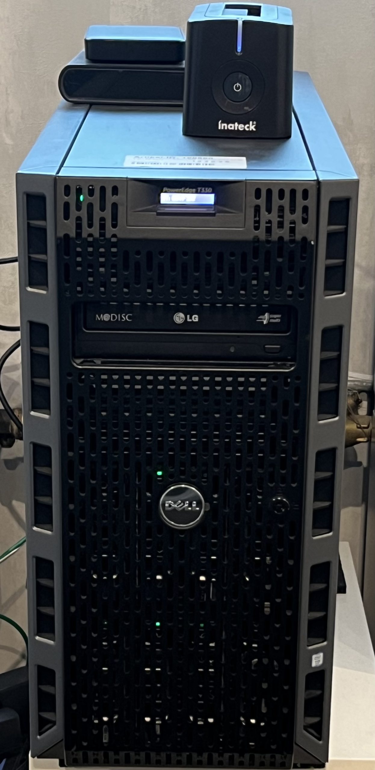 Der neue Server mit FreeBSD (15.0-RELEASE) – Thorsten Geppert